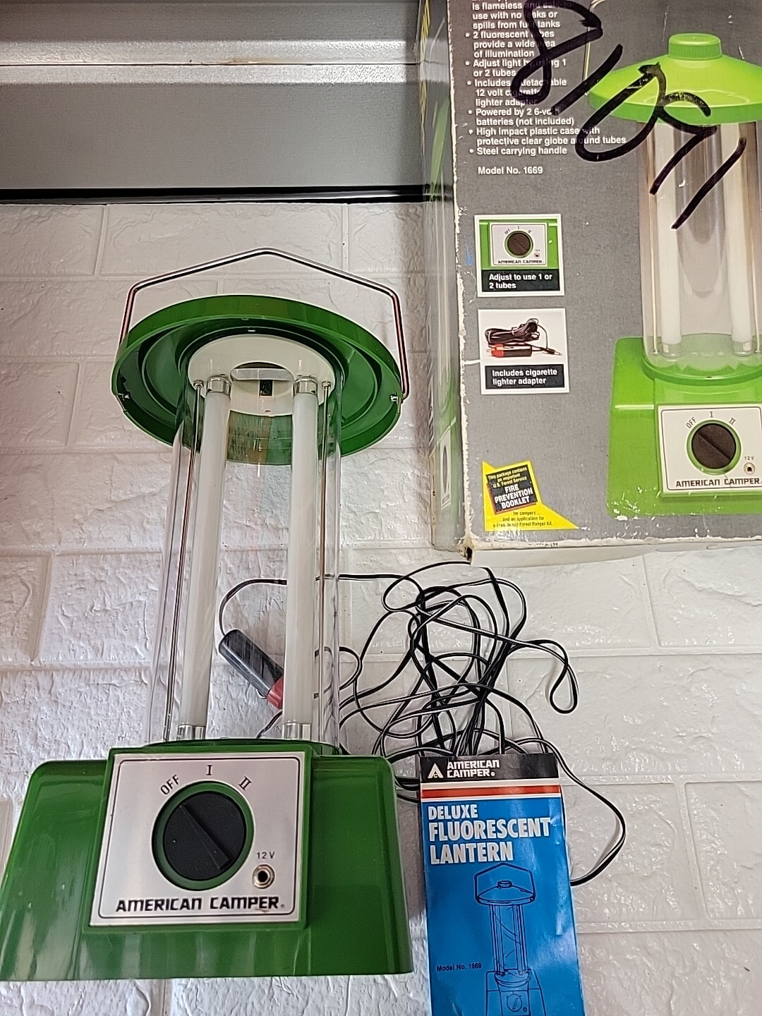 American Camper Fluorescent Green Sport Camping Lantern No Batteries ...