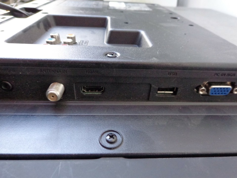 Magnavox 22ME402V-F7 22" 720p HD TV LED LCD Television Computer Monitor ...