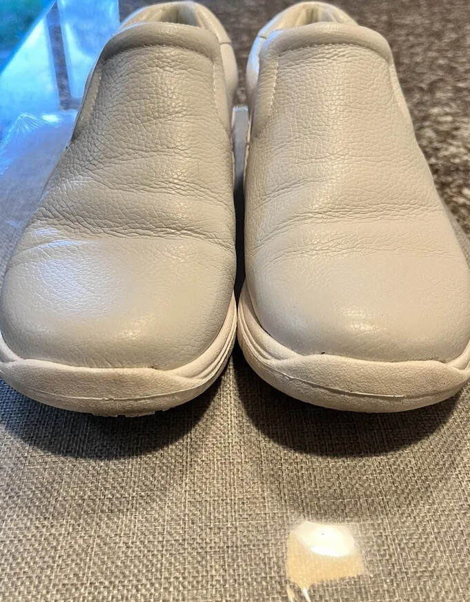 NURSE MATES DOVE WORK CLOG | eBay