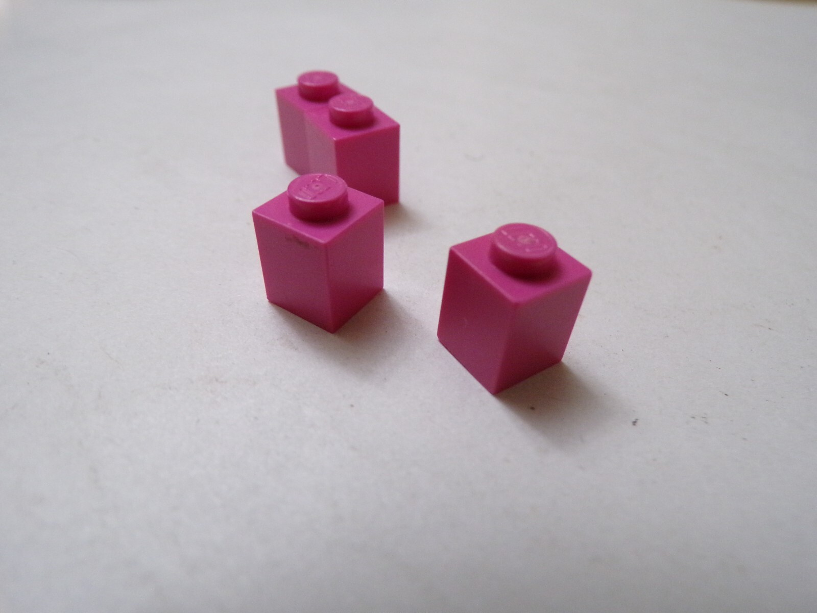 Lego Lot Of 4 Dark Pink 1x1 Bricks, 3005 (028-252) | eBay