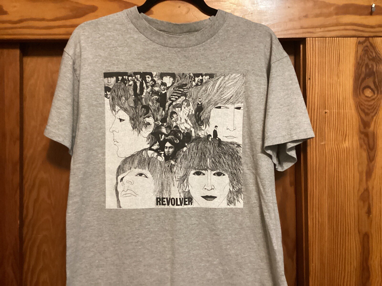 Beatles Revolver 2005 T-Shirt Album Cover Size M - Gem