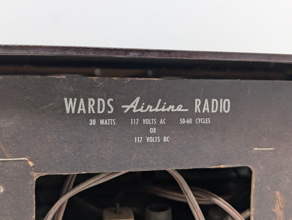Montgomery Wards Airline Vintage Tube Radio Bakelite Twin Speaker ...