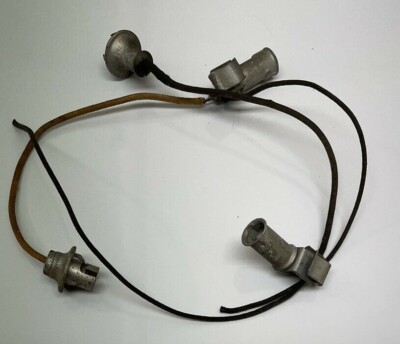 Pilot light harnesses from a 1936 United American Bosch model 660C AM ...