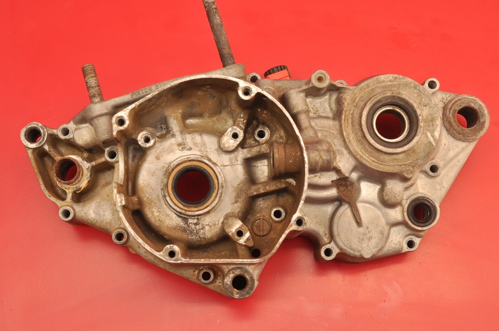 1999 96-00 Suzuki RM250 RM 250 Left Side Engine Crankcase Crank Case ...
