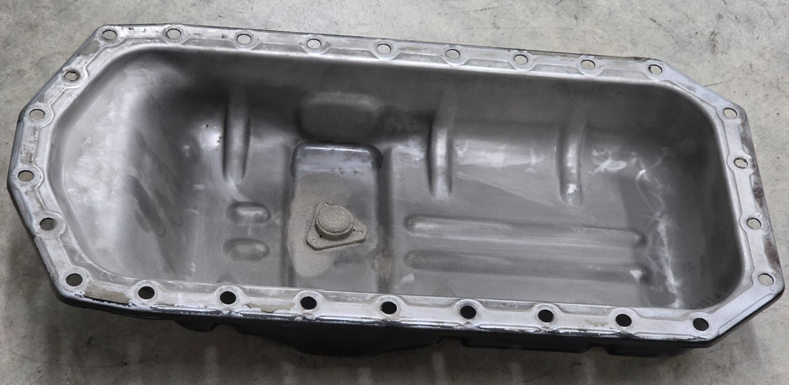 John Deere 1600 WAM Turbo Engine Mower Oil Pan MIA884603 Yanmar 4TNE84T ...
