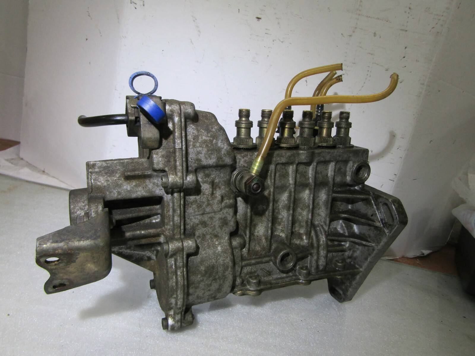 Mercedes E Class W210 E300 TD OM606 diesel fuel injector pump injection ...