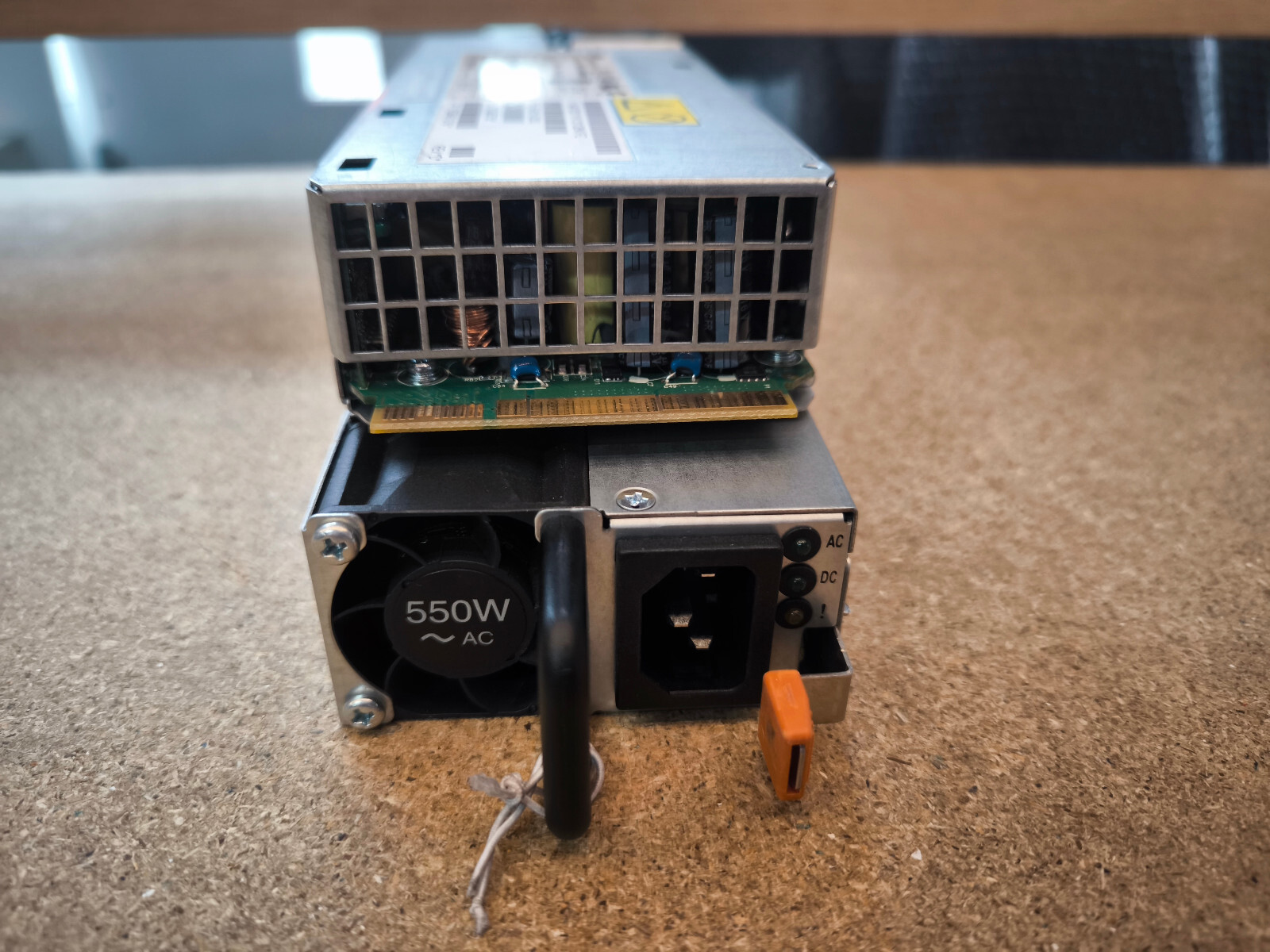 IBM 550 Watt x3300 M4 x3550 M4 x3650 M4 Netzteil PSU FSA011-030G ...