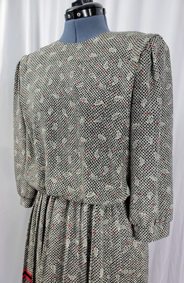 Vtg VLP Petites Cream & Black Patterned Dress w Red Acc & Border Trim ...