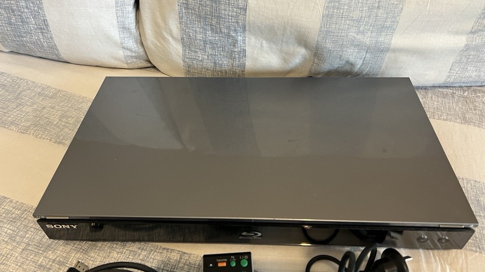 Sony BDP-S760 Blu-ray Disc/DVD Player W/ Remote, HDMI and Powercord ...