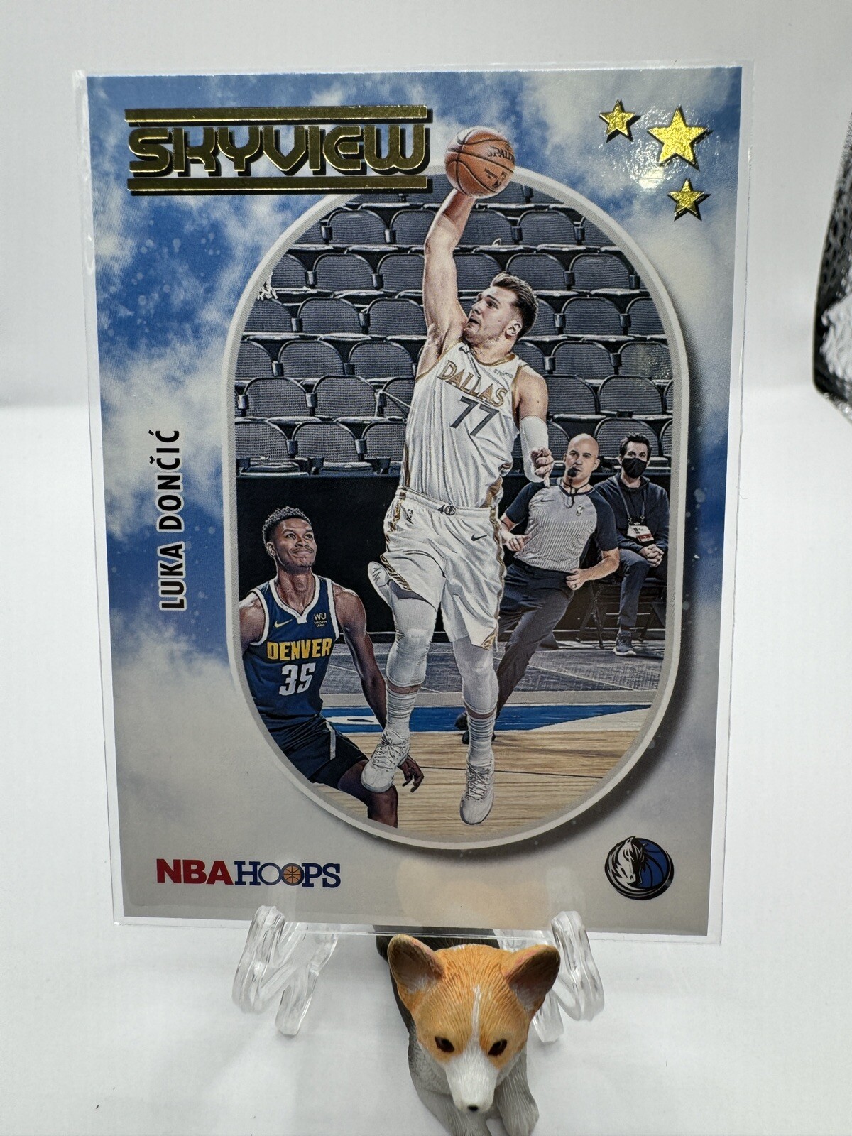 2021-22 Panini NBA Hoops Luka Doncic Skyview Insert Card #11 Dallas ...