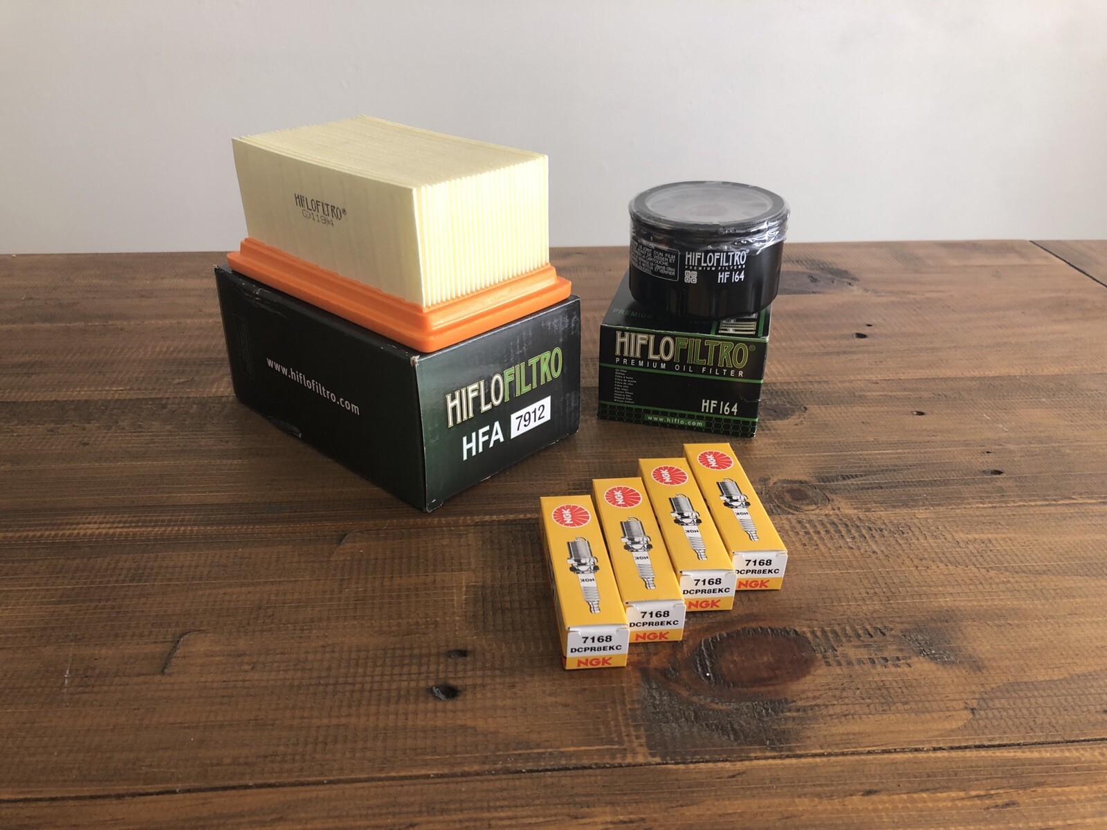 BMW R1200RT 2005-2009 Service Kit (HiFlo Oil & Air Filter / NGK Spark ...