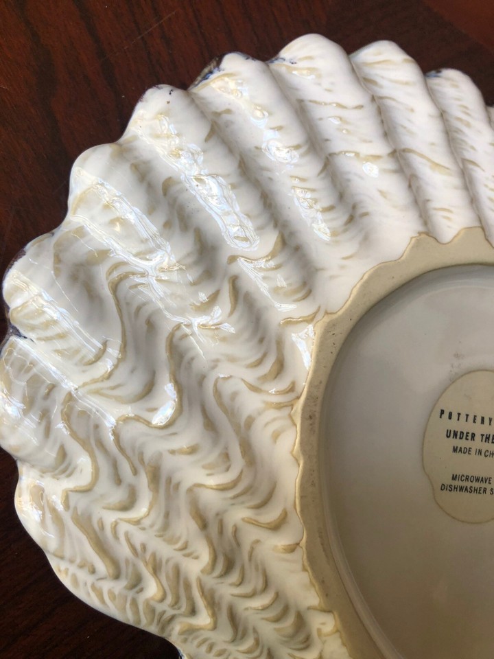 Pottery Barn Under The Sea Clamshell Shell Plate 9" Dish Beach Ocean ...