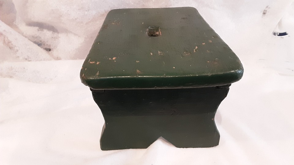 Primitive Step Stool.Original Dark Green Paint. Farmhouse Decor | eBay