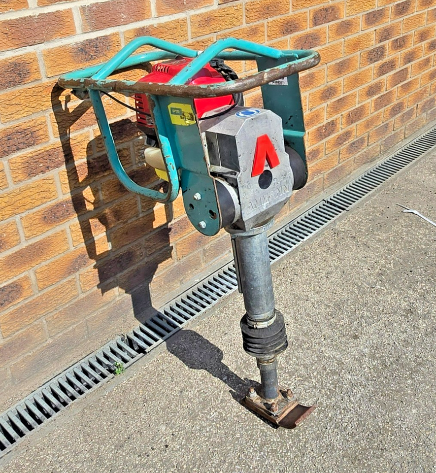 Trench Rammer Ammann ATR30 Jumping Jack Elephants Foot Compactor GX35 ...