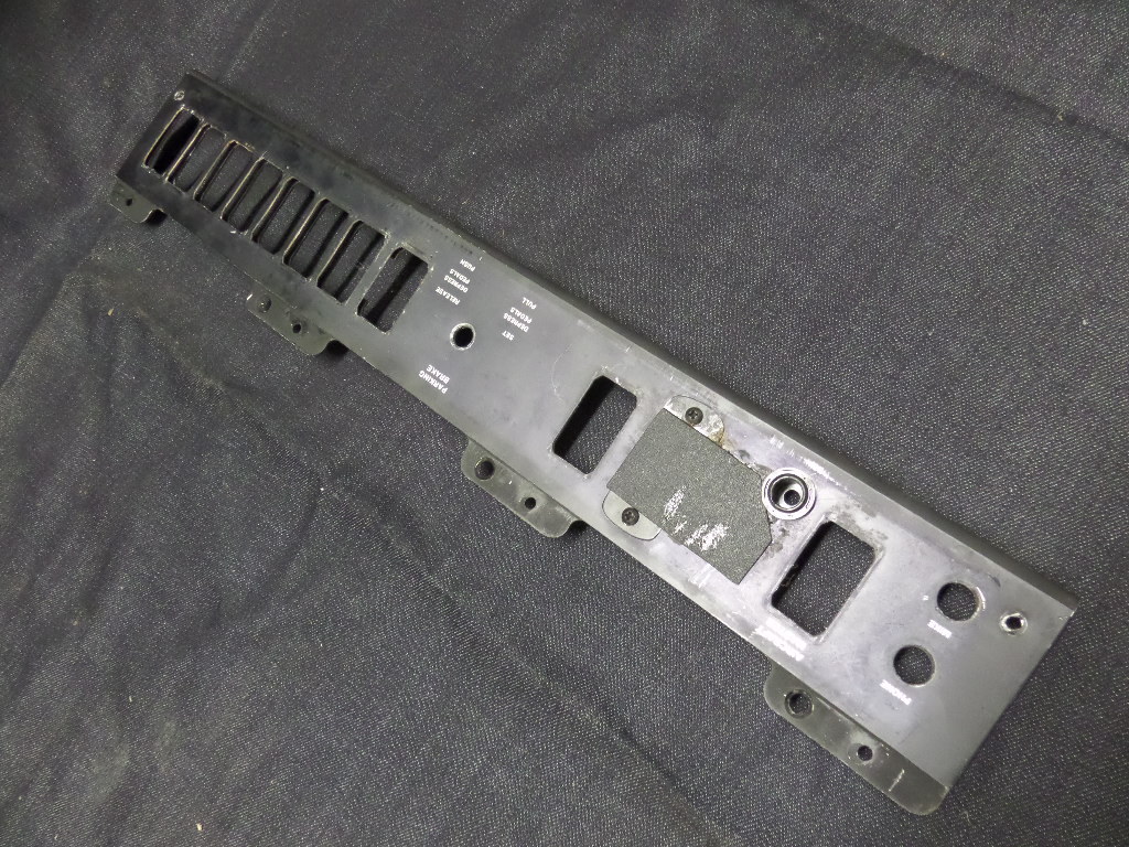 PIPER PA-23-TURBO AZTEC F LOWER INSTRUMENT SWITCH PANEL | eBay