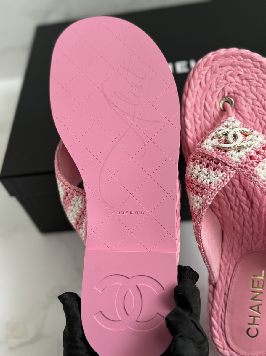 BNIB Chanel 24M Coco Neige beach Collection Pink Crochet BNIB Chanel 24M Coco Neige beach Collection Pink Crochet