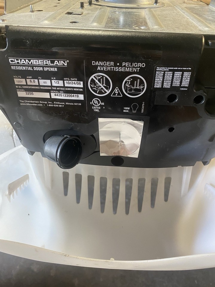 Liftmaster Chamberlain 1/2 Hp Chain Drive Garage Door Opener Model 3255 ...