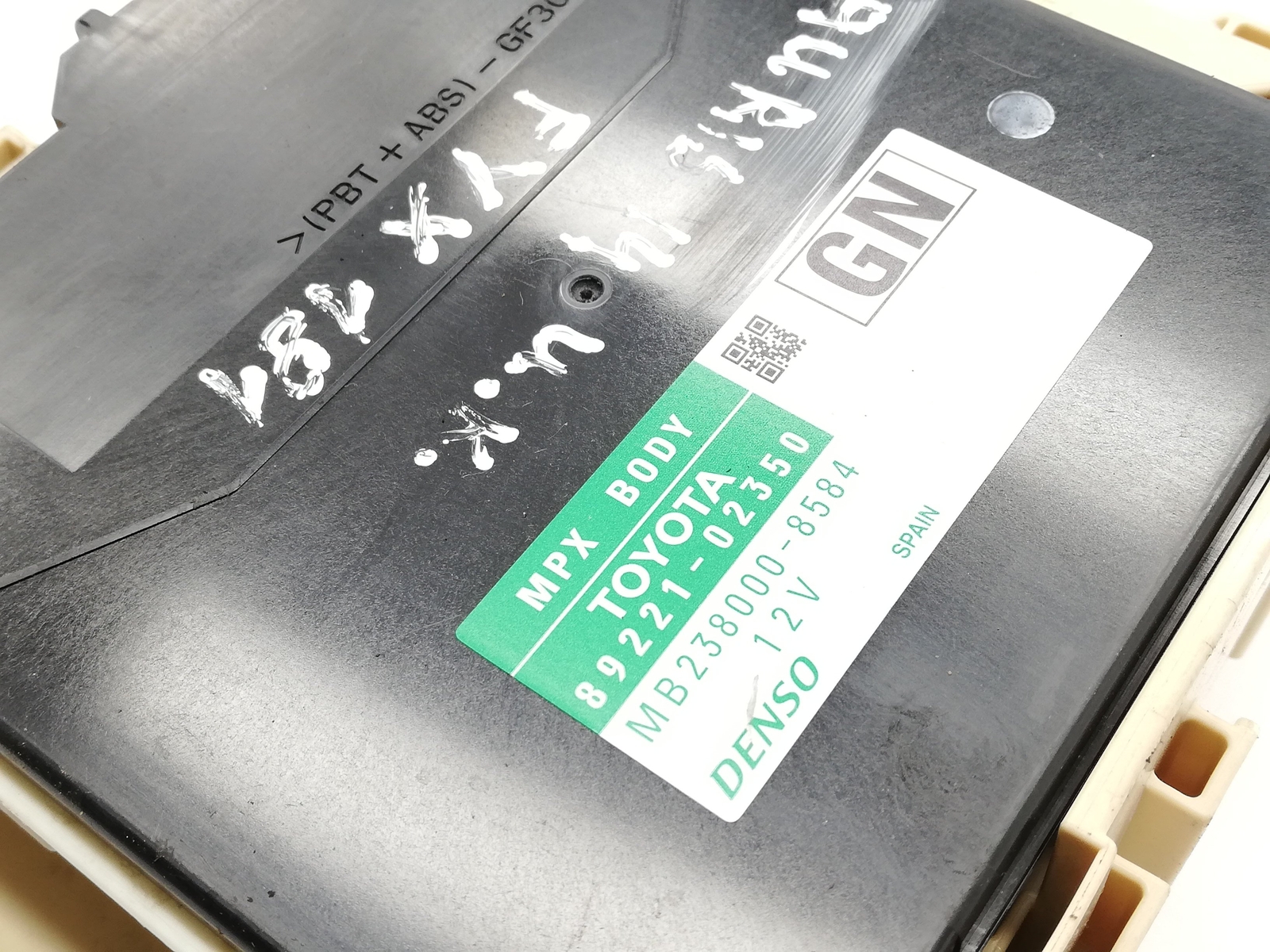 TOYOTA AURIS E18 1.8 Hybrid ZWE186 Comfort Control Unit 89221-02350 1.80 RHD2014 | eBay Australia