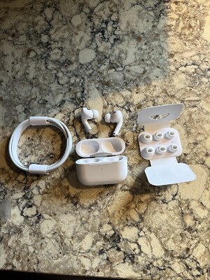 Apple Air Pod 2nd Gen USB-C White | eBay