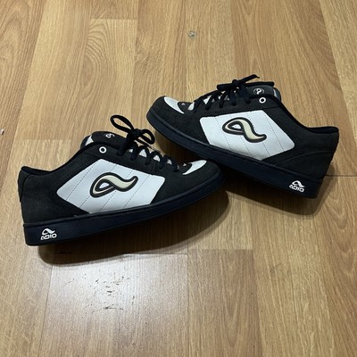 Vintage Adio Hamilton V1 Skateboard Shoes TK-0510B Men’s Size 10.5 | eBay