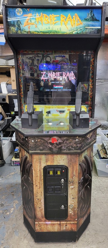 ZOMBIE RAID Full Size Arcade Gun Shooting Video Game Machine - WORKS ...