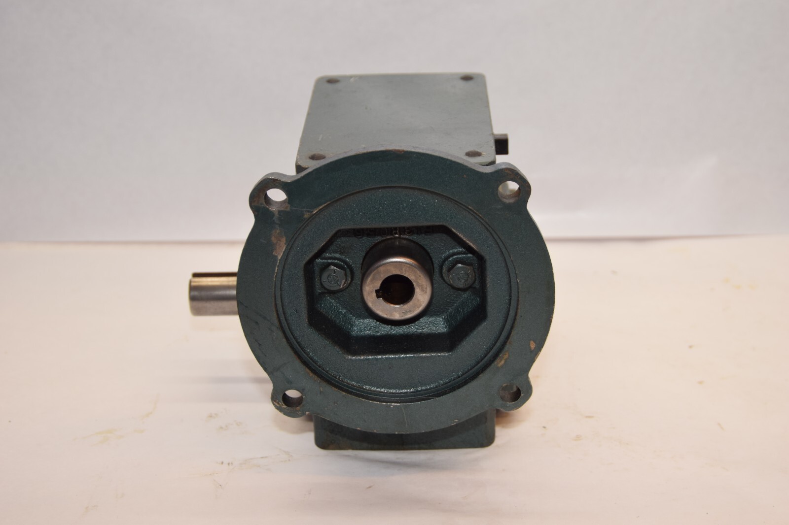 (NEW) GROVE BM0220-2 15 1 Ratio 56C Frame 1.561Hp 1" Rod Gearbox Speed ...