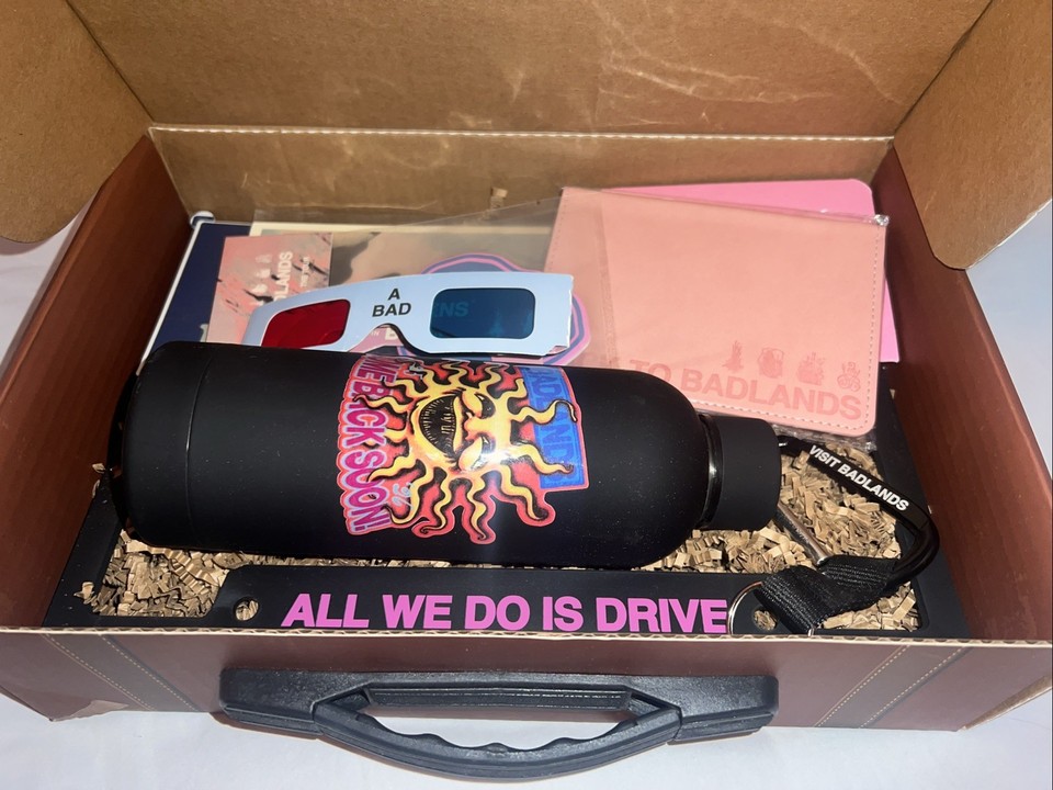 Halsey 2025 Back To Badlands Tour official VIP package item Bundle ...