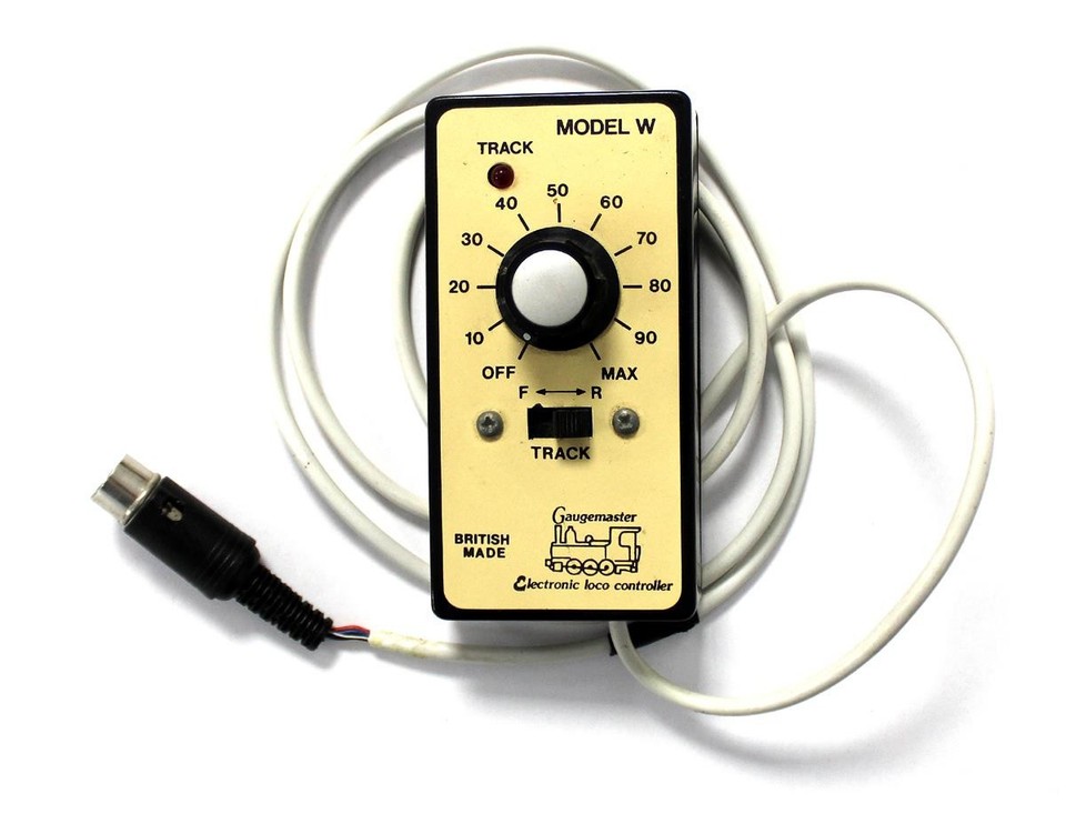 GAUGEMASTER 'MULTI' GAUGE LOT OF 2 MODEL W SINGLE TRACK CONTROLLERS ...