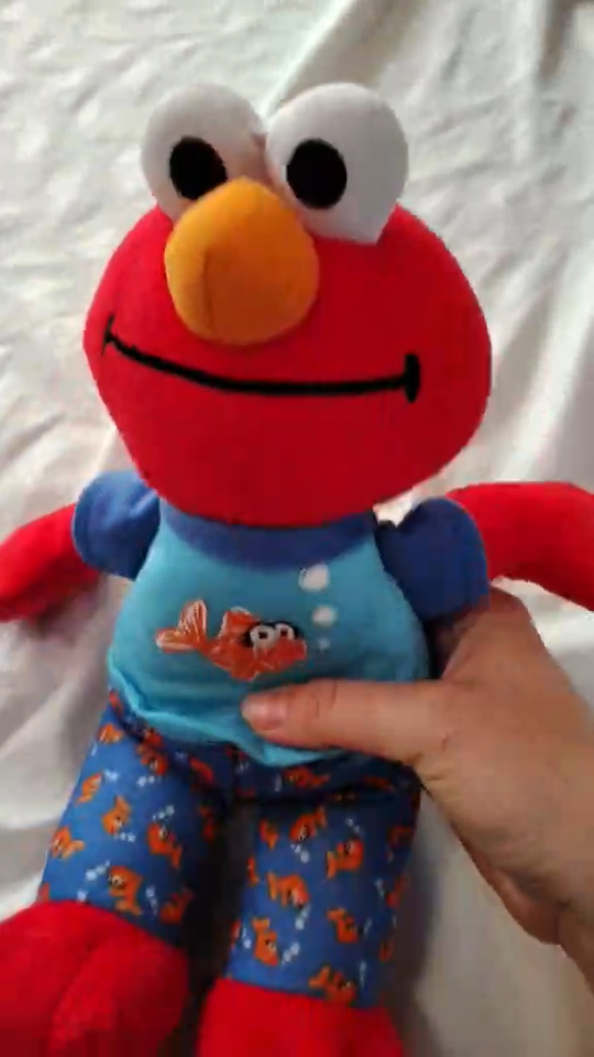 Elmo Lullaby and Goodnight, Sesame Street, Hasbro, Talking Plush, 12 ...