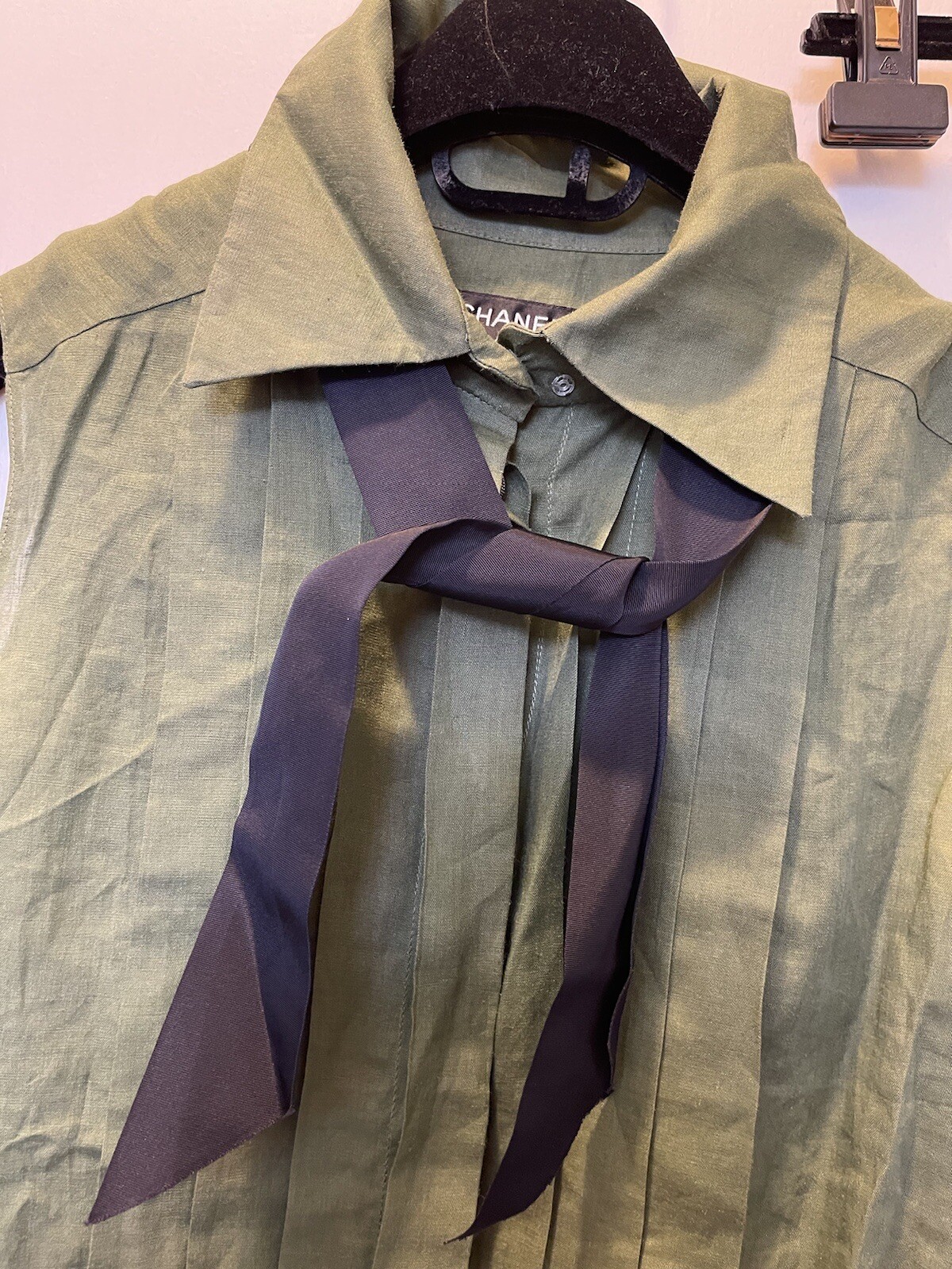 CHANEL 17C RUNWAY 7 CC~COCO CUBA~BUTTON BEAUTIFUL CLA… - Gem