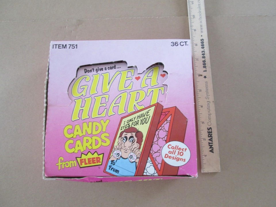 Vintage 1980's Fleer "Give-a-Heart Candy Cards" Candy Box..24 Plastic ...