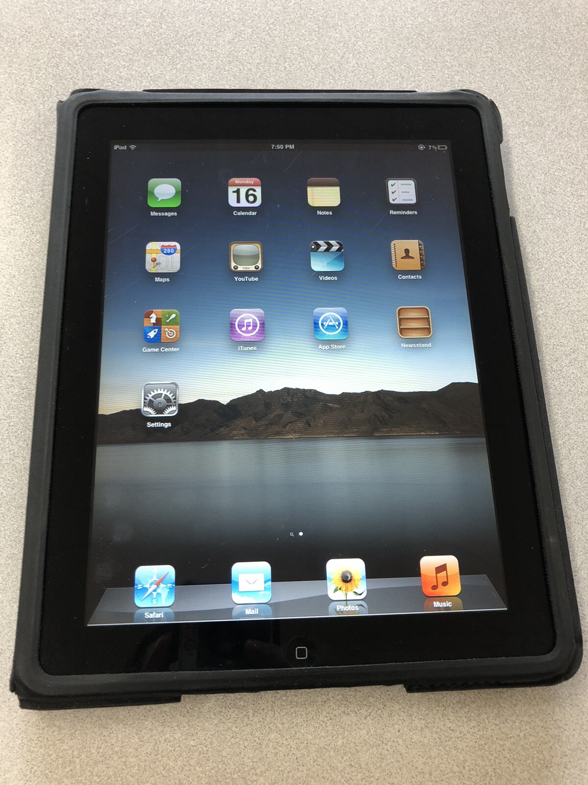 Apple iPad 1st Gen. 64GB, Wi-Fi, 9.7in - Black for sale online | eBay