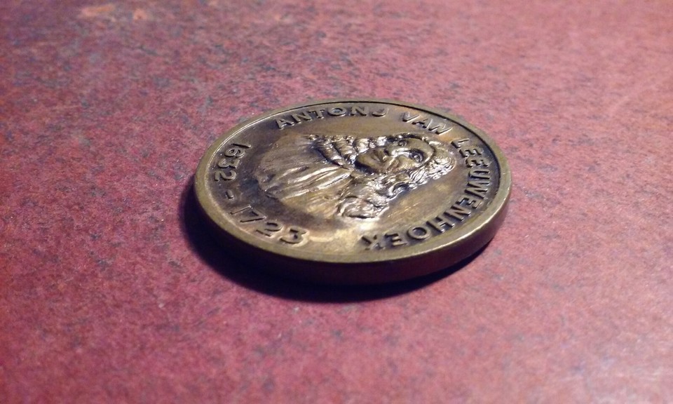 ANTONJ VAN LEEUWENHOEK Bronze Commemorative Medal Coin First To Observe ...