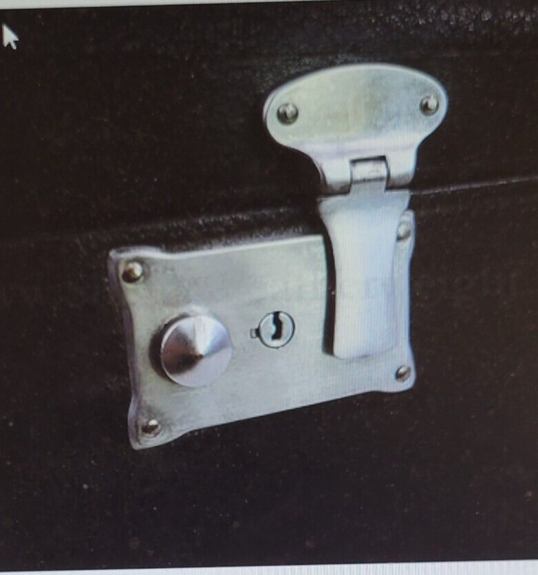 KEY for Singer Featherweight 221 on a few Type III cases about 1936-37 ...