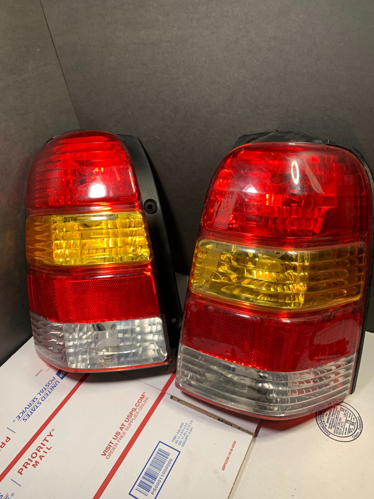 (USED) Good Cond.--Left/Right Set ofTail Light Fits 01-07 ESCAPE 703205 ...