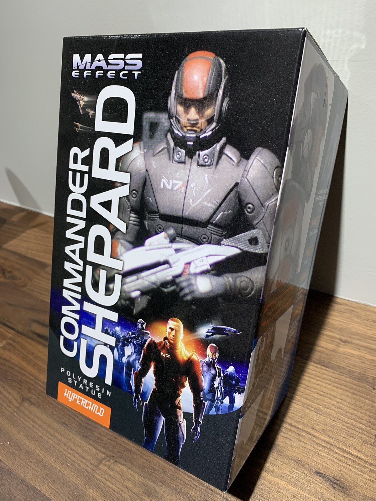 Mass Effect Commander Shepard Statue By hyperchild, RARE 1/2500! Never ...