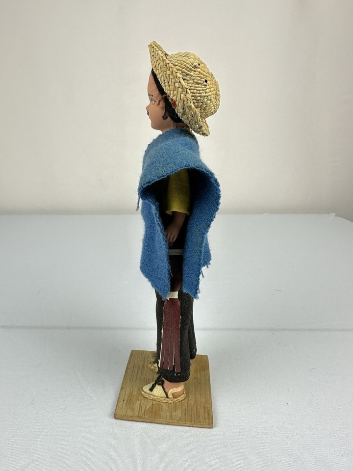 Vintage Colombian Folk Art Doll Campesino w/ Straw Hat & Poncho ...