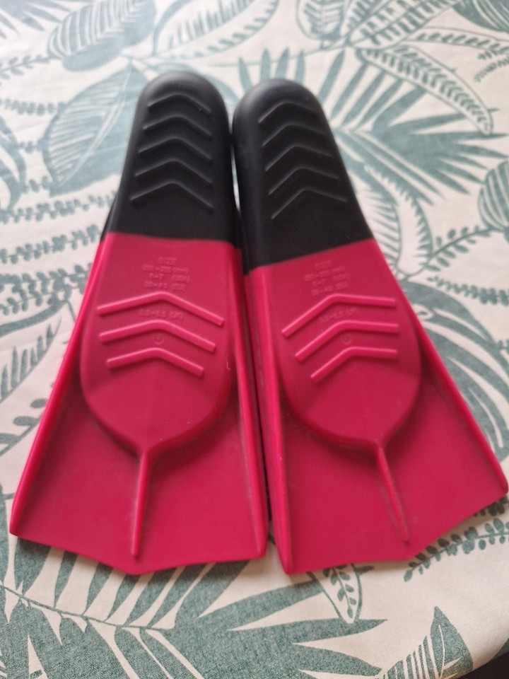 Maru Swimming Training Fins - Short Blade Fin - EU 39 - 40 VGC | eBay UK
