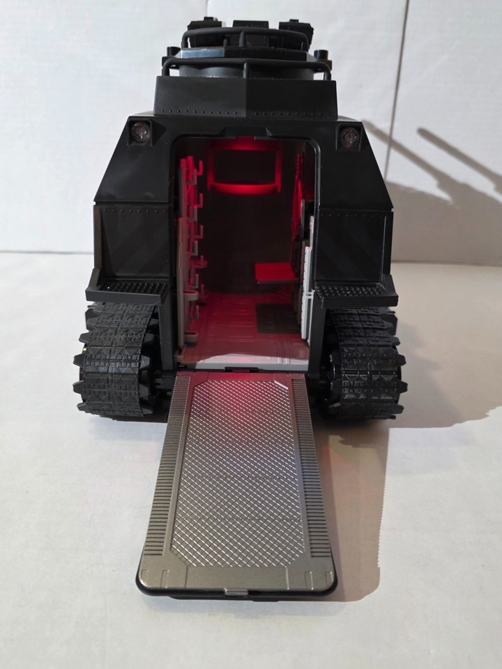 G.I. Joe Classified HISS TANK Haslab w/ Figures 100% Complete Excellent ...