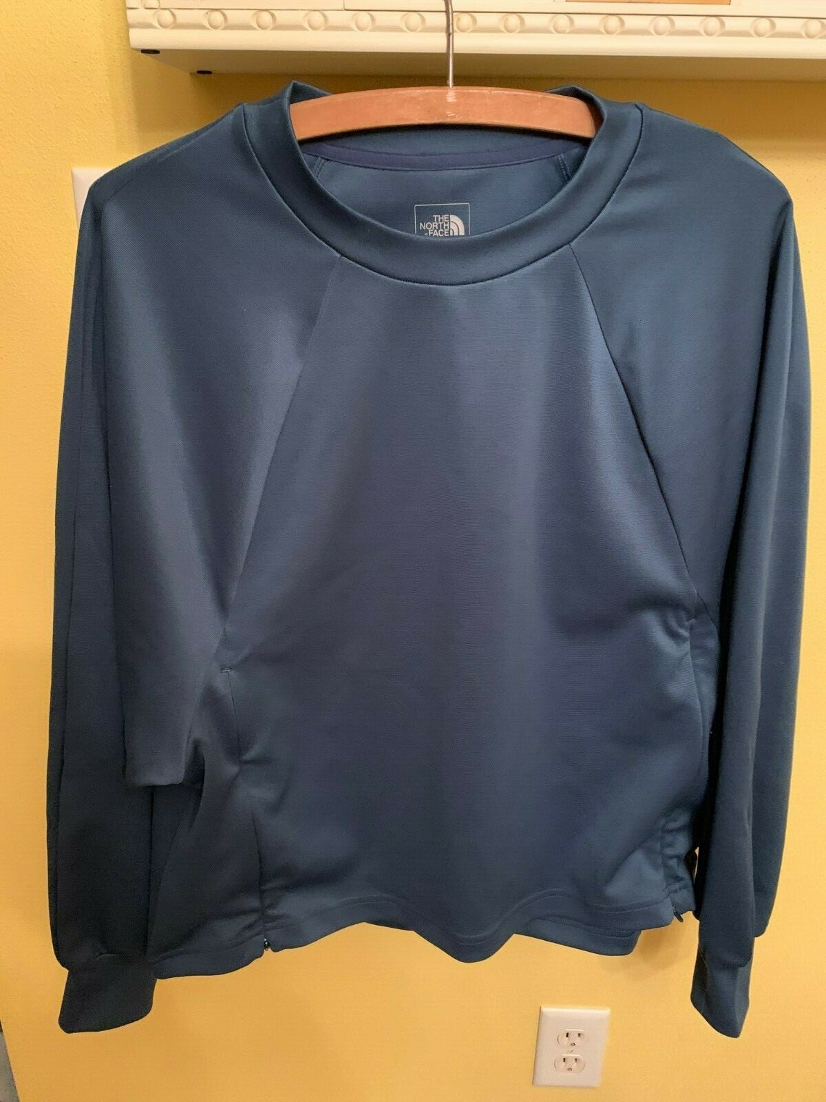The North Face Sweatshirt Women MED Blue Beyond Wall Pullover Long ...