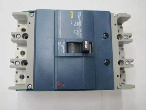 1PC New Schder EZD250S3250 3P 250A | eBay