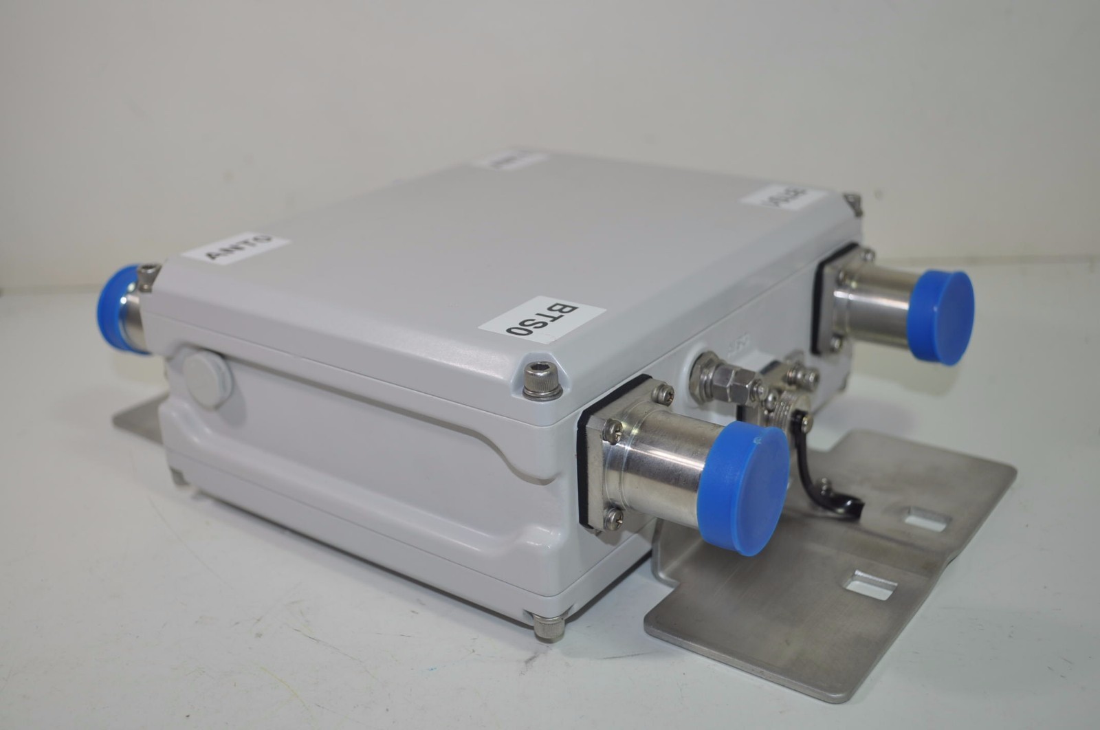 Andrew Tower Mounted Amplifier TMA S1d Twin Aws With VSWR E15s08p80 ...