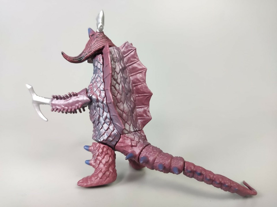 Baraba kaiju from ultraman ace Kaiju Gashapon Figure | eBay