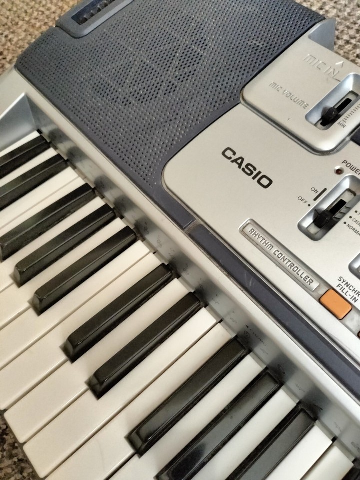 Casio LK-110 Electronic Lighting Music Keyboard and Piano- Same Day ...