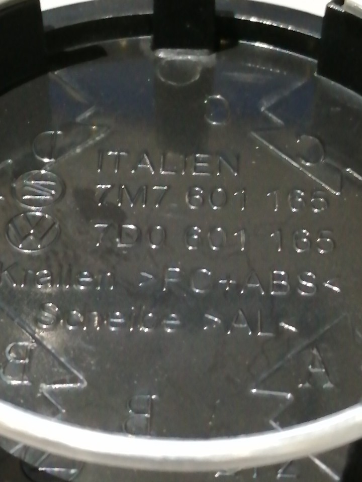 VOLKSWAGEN Alloy Wheel Centre Caps x4 62.8mm OEM 7D0601165 | 7M7601165 ...