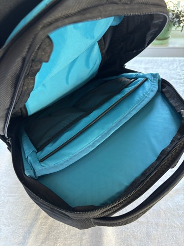 Thule Accent Backpack 23L Black w/blue interior | eBay