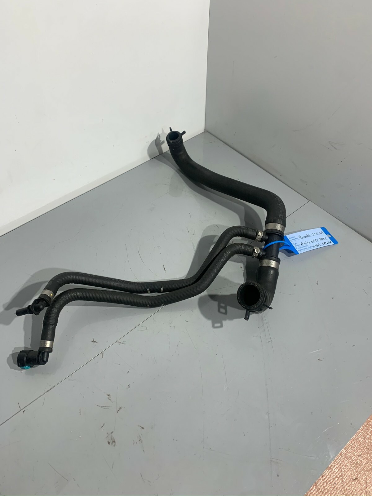 Mercedes-Benz GLE 350 W166 2018 Engine water coolant pipe hose ...