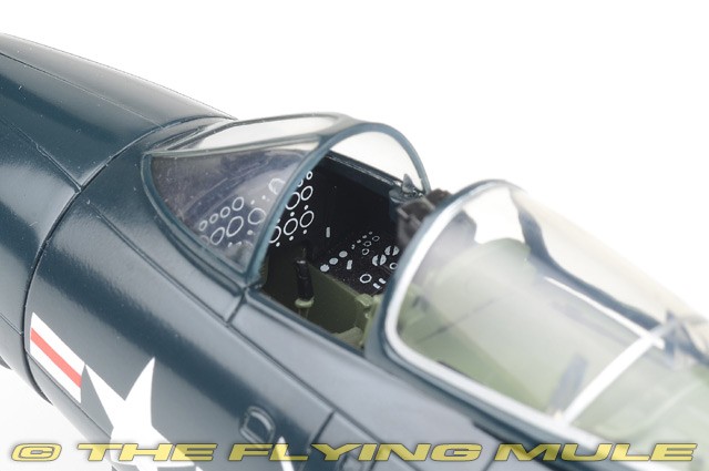 Hobby Master 1:48 F9F-5 Panther USN VF-192 Golden Dragons Golden Dragon ...