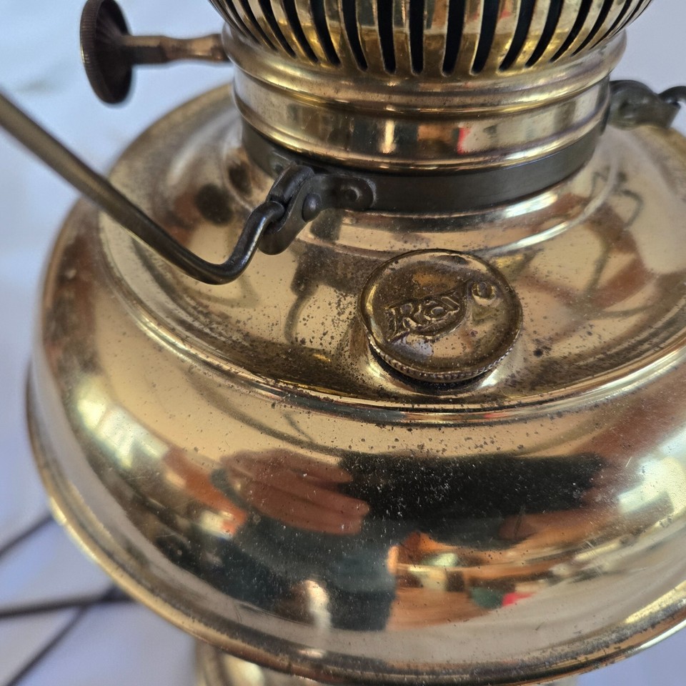 1 VINTAGE BRASS ELECTRIFIED RAYO KEROSENE LAMP | eBay