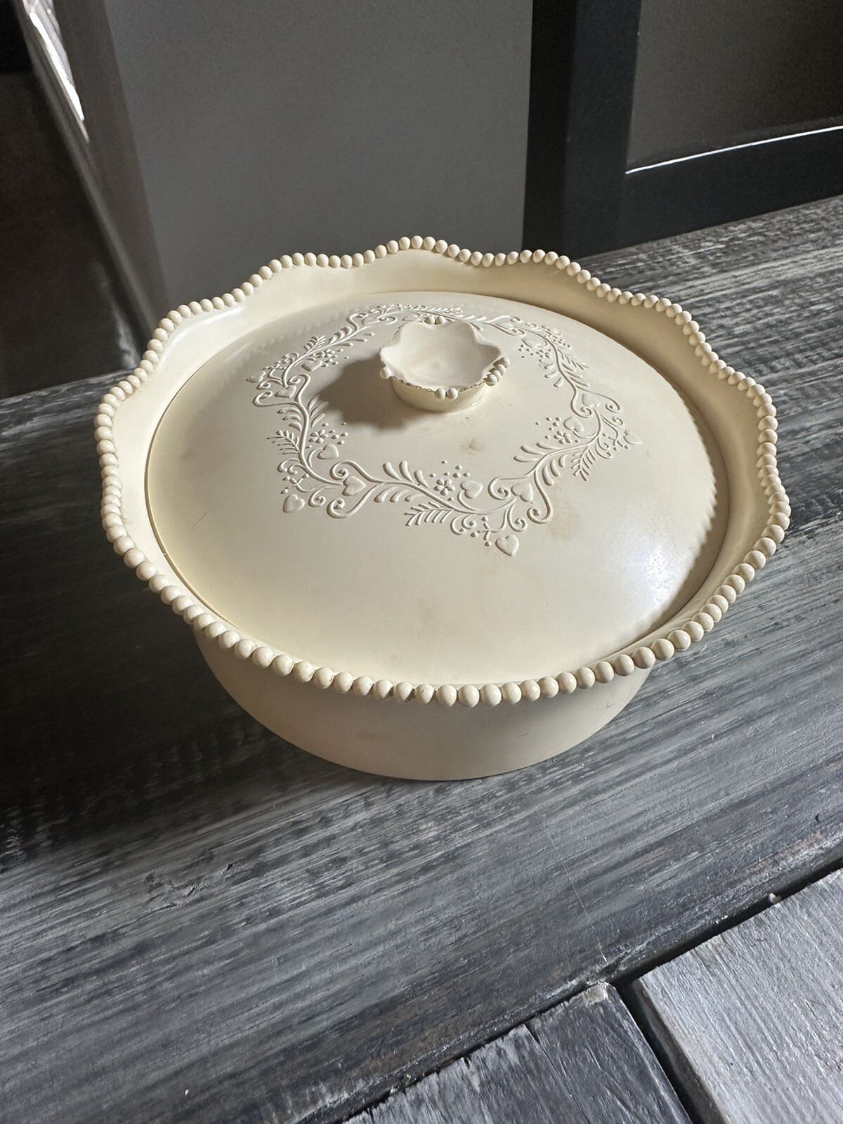 Vintage Avon "Here's My Heart" Plastic Dusting Powder Container w ...